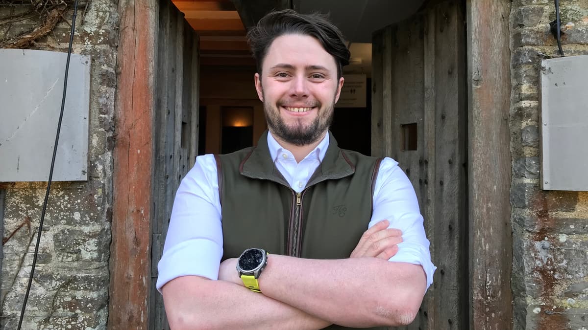 White Hart reopening as chef takes control | southhams-today.co.uk